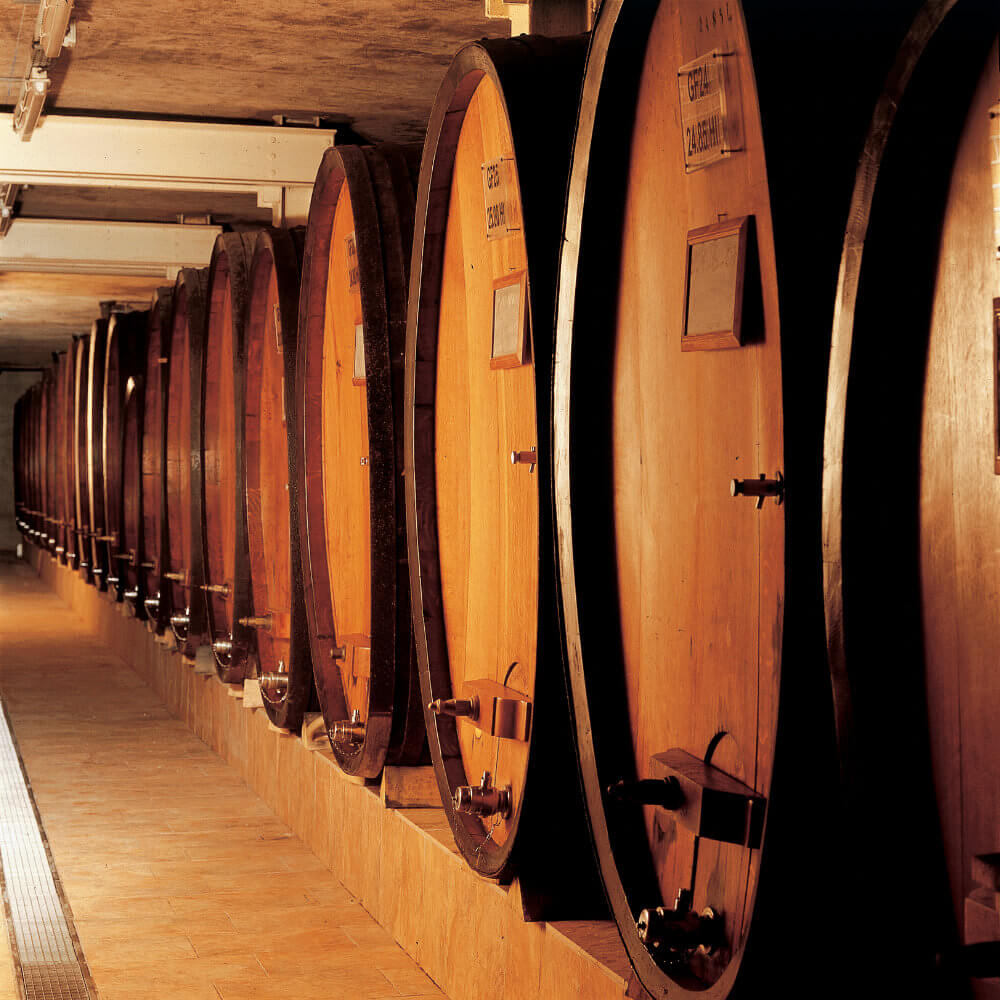 Cave domaine viticole Alsace, Cave Grands Crus Guebwiller | Domaines ...